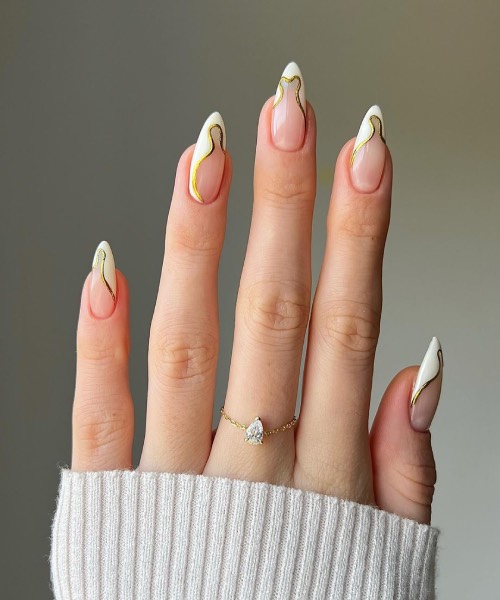 15 Raya Nail Ideas That Will Complement Your Outfits
