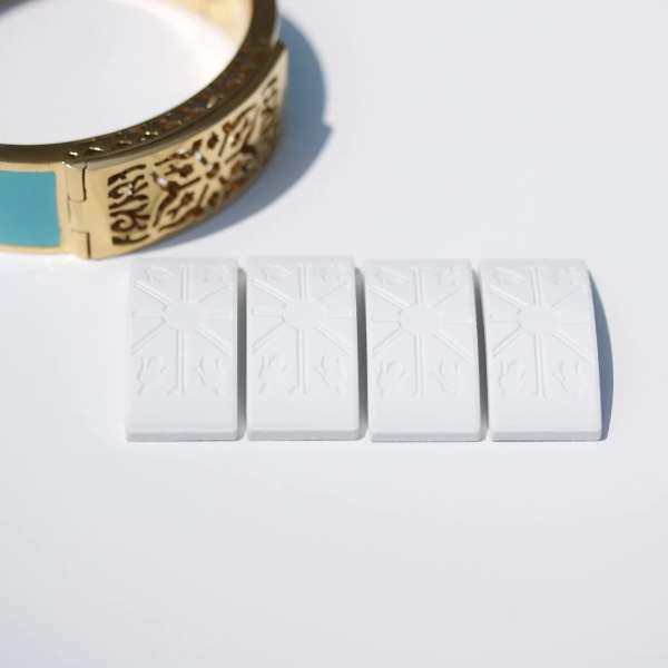 Smell Great All Day Long with Perfume Bracelets and Add a Personal ...