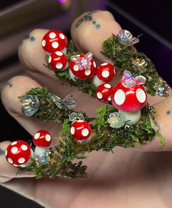 Tea Set-Inspired Nails That Can Hold Real Tea and Sugar! It’s Weird but ...
